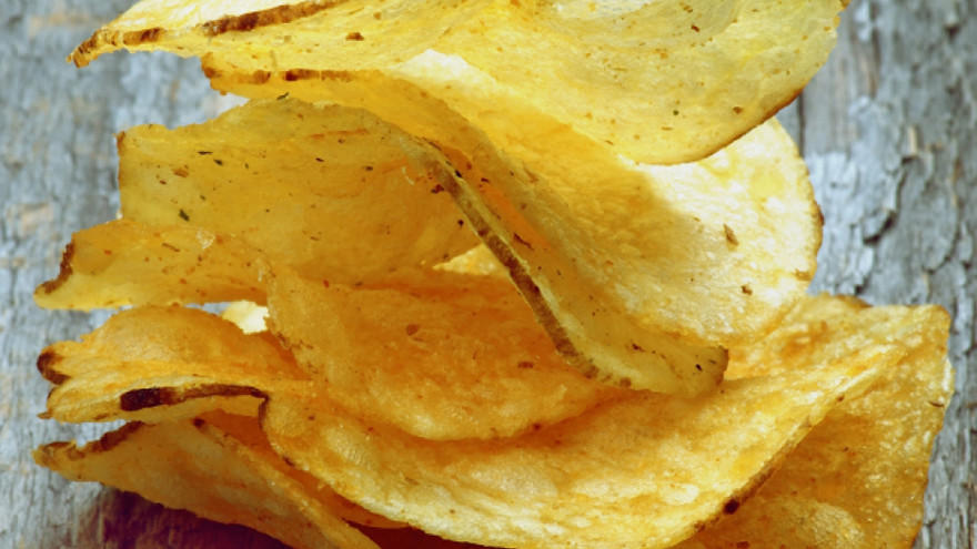 Low-Fat Might Mean More Chips | Optimum Nutrition US